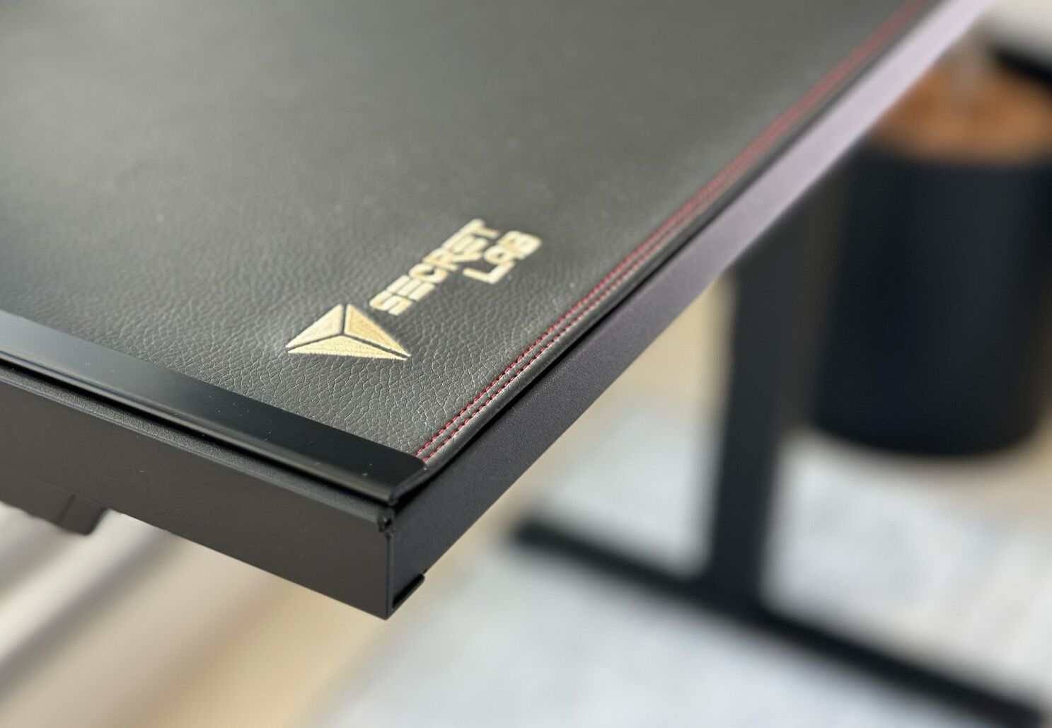 Secretlab Magnus Pro Review: The Most High-Tech Standing Desk?